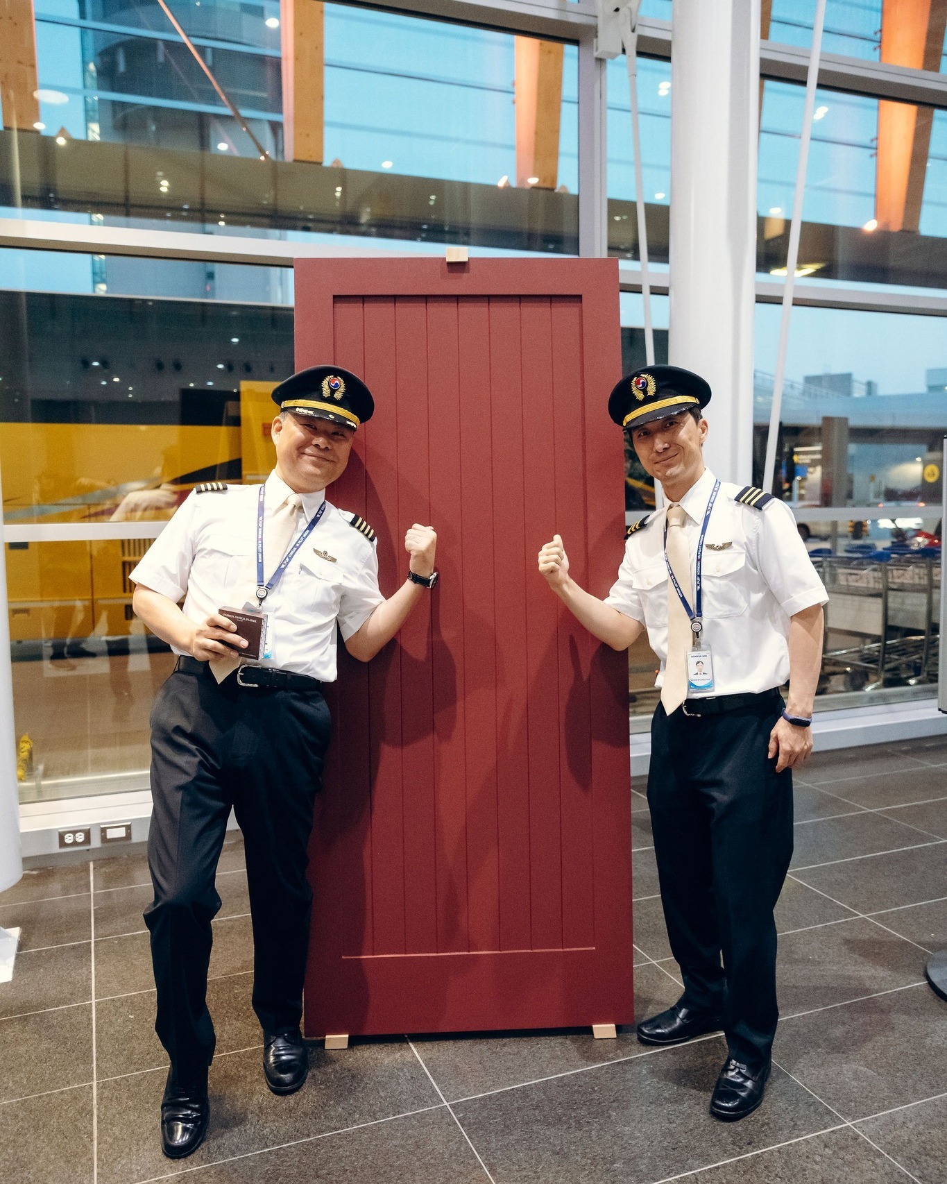 La porte rouge - Beauce Média