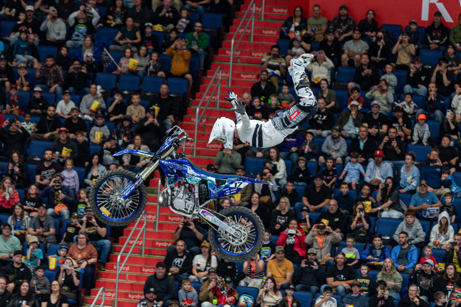 Monster Spectacular: les monster trucks débarquent à l'Autodrome ...